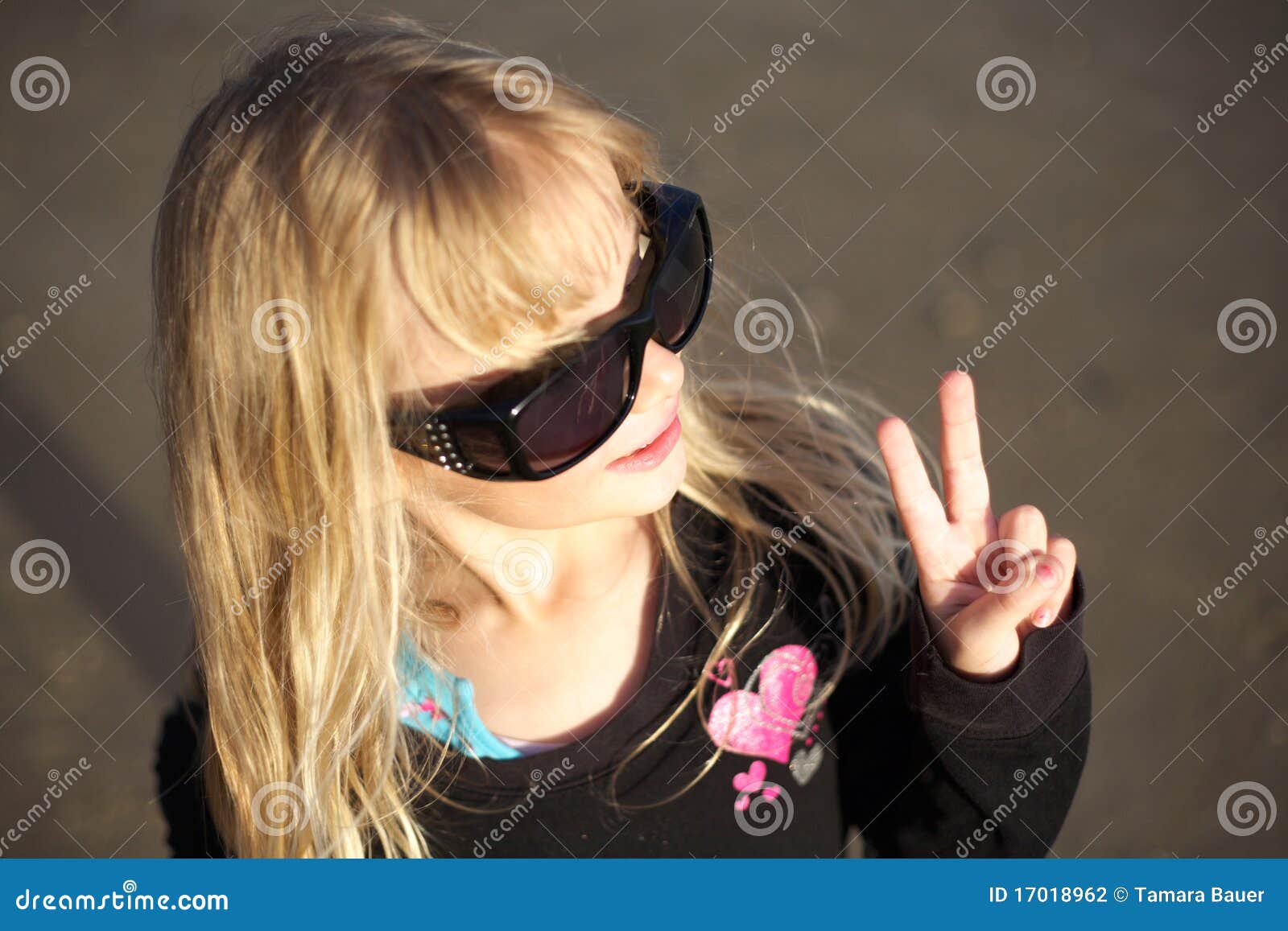 Girl making peace sign stock photo. Image of nature, sunglasses - 17018962