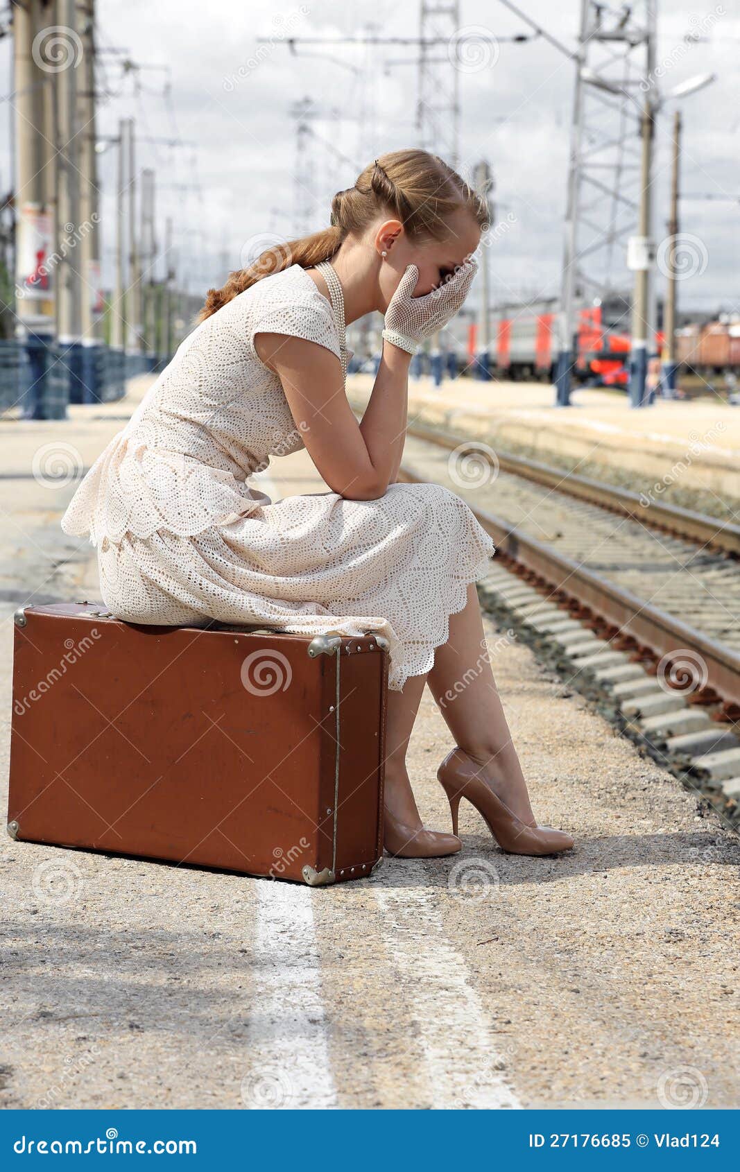 Girl missed the train stock image. Image of arrival, adult - 27176685