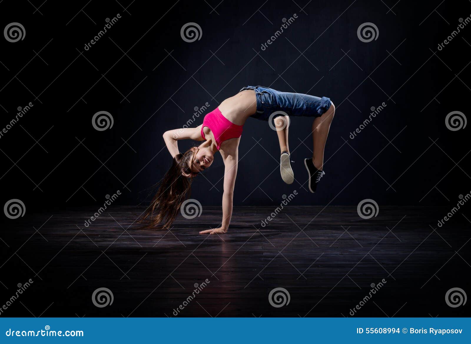 Girl Modern Dancer (normal Version) Stock Photo - Image of fitness ...