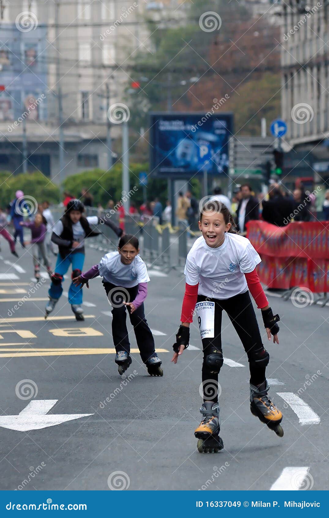 Girl near finish editorial stock image. Image of blades - 16337049