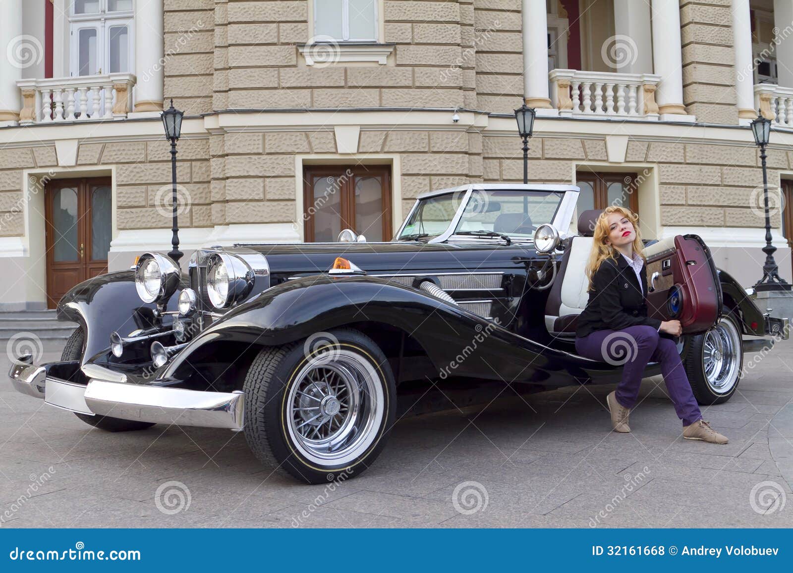 Girl in an old car stock photo. Image of blonde, retro - 32161668