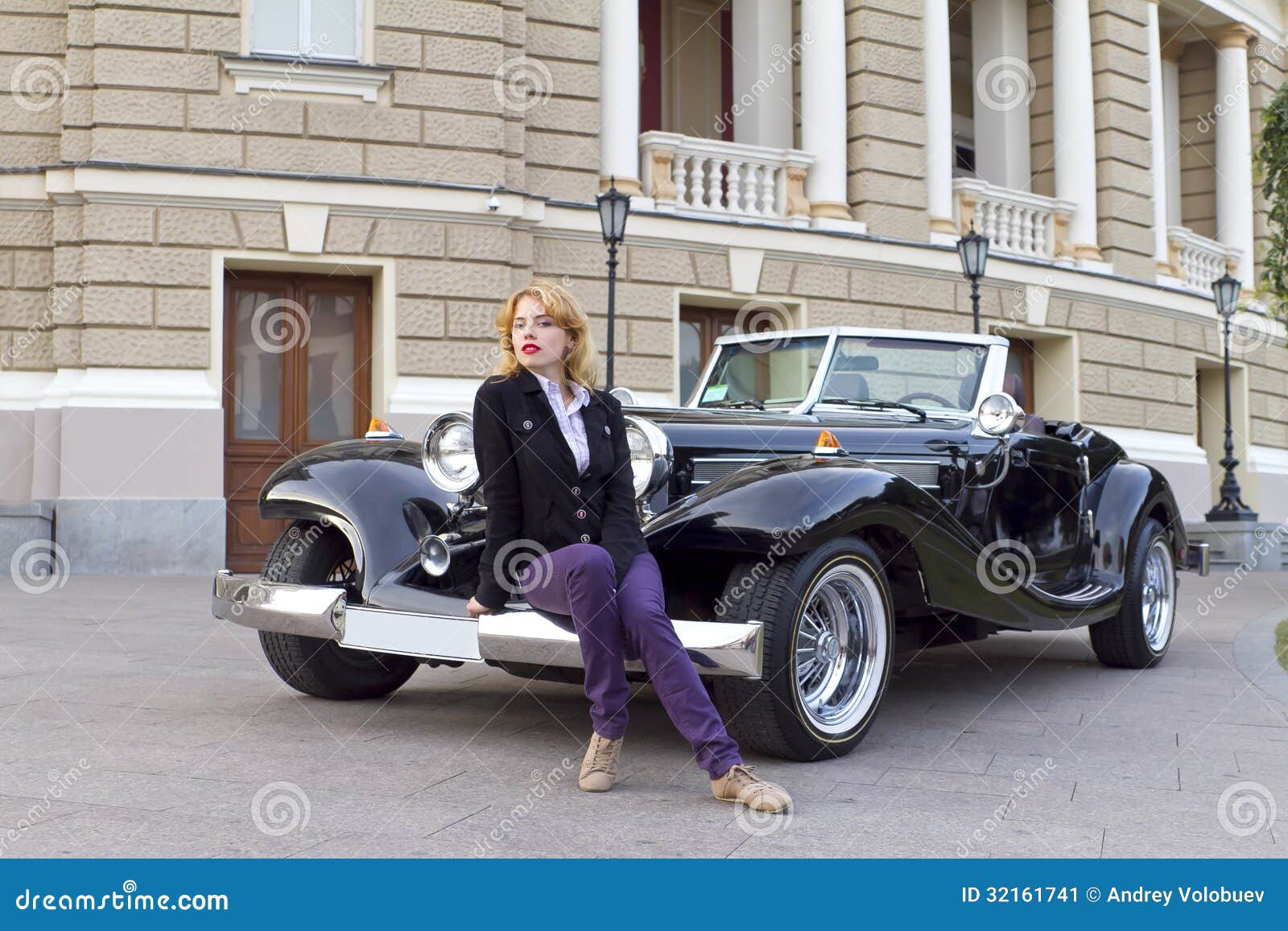 Girl in an old car stock image. Image of vintage, cars - 32161741
