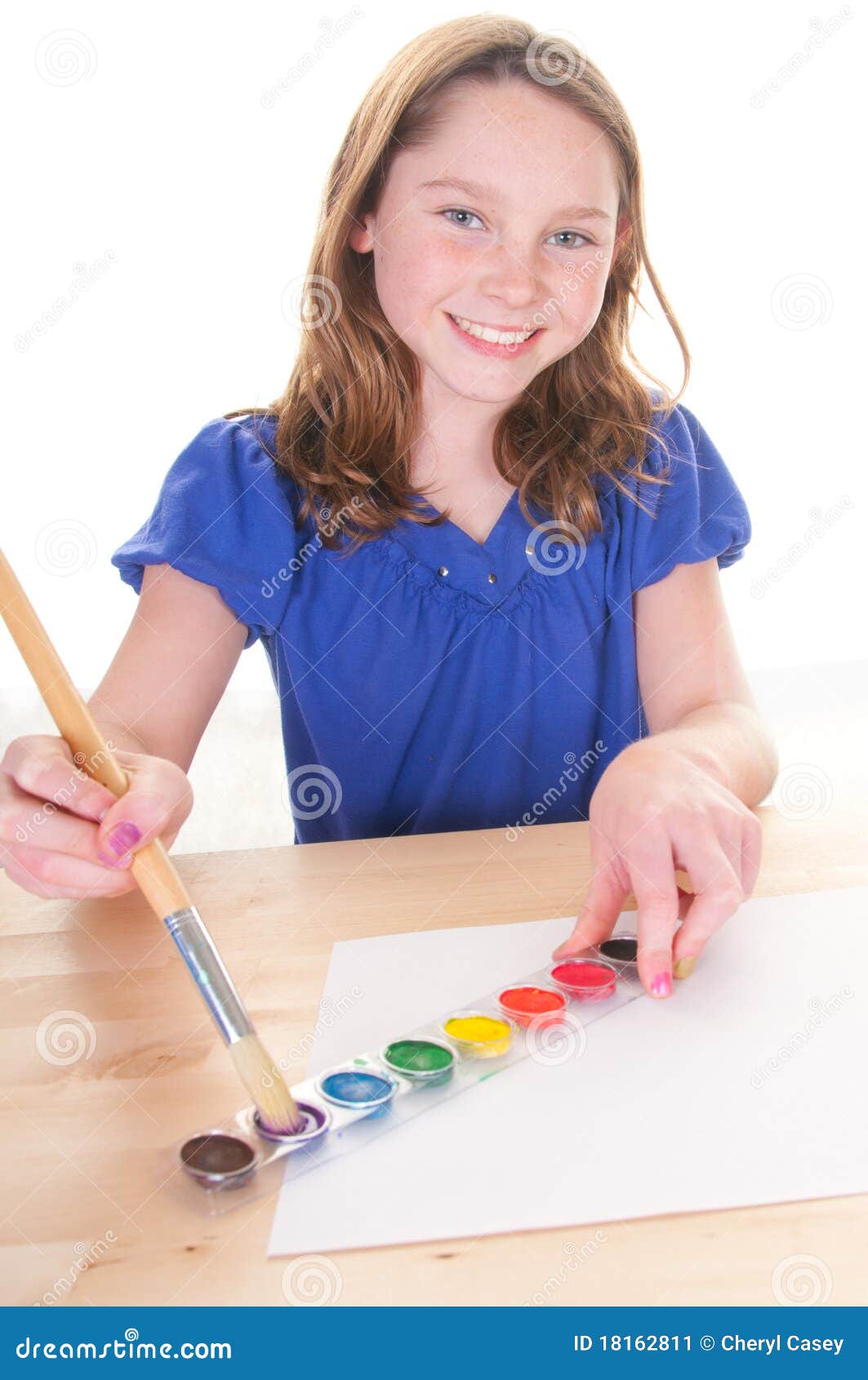 Girl painting picture stock image. Image of paper, drying - 18162811