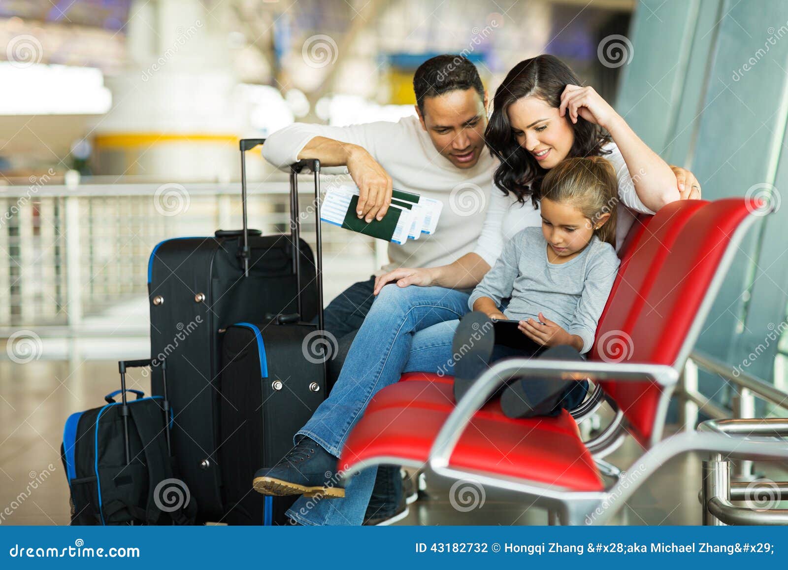 Girl Parents Tablet Airport Stock Photo - Image of child, love: 43182732
