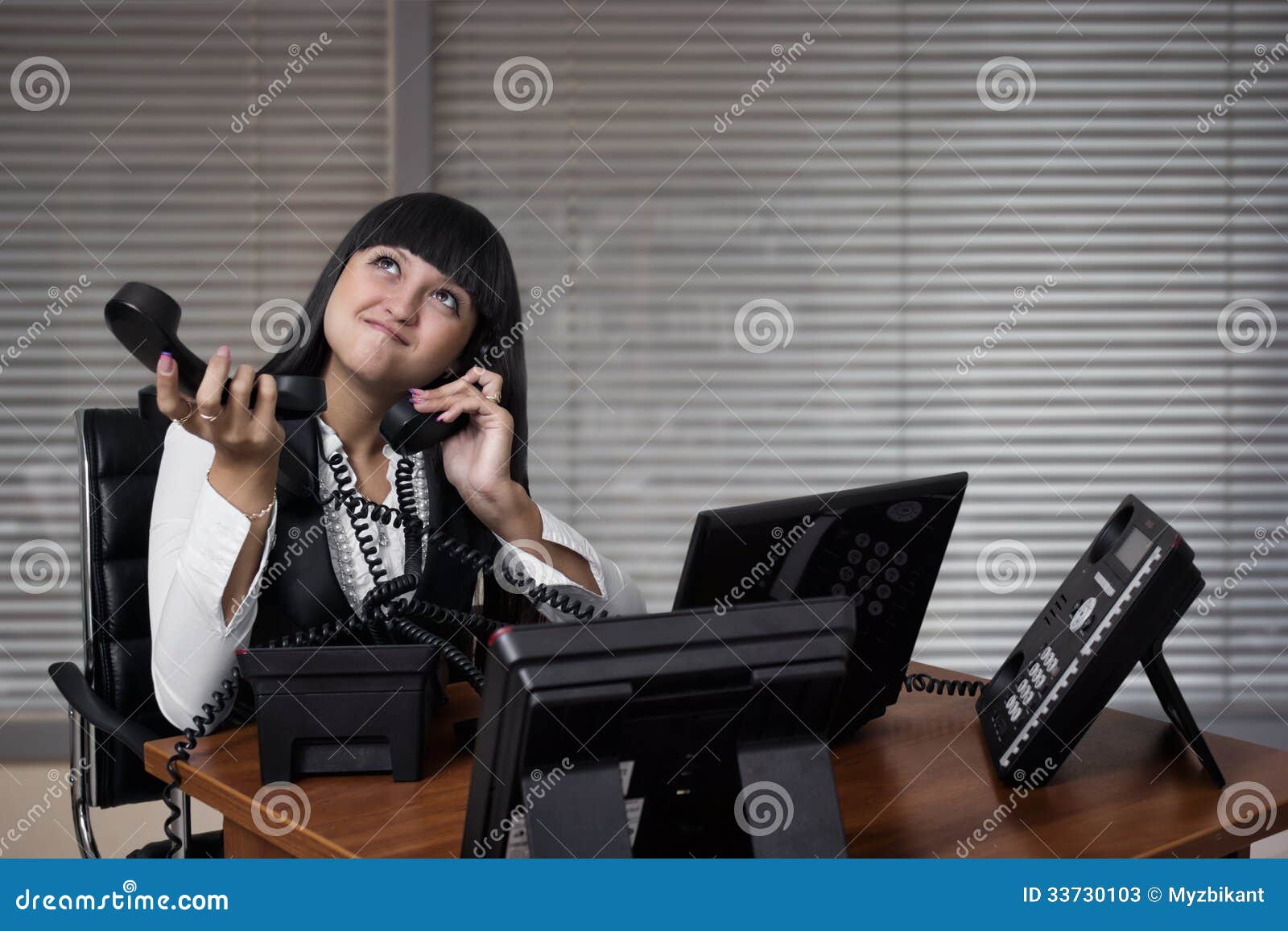 The Girl with Phone in Office Stock Image - Image of business, woman ...