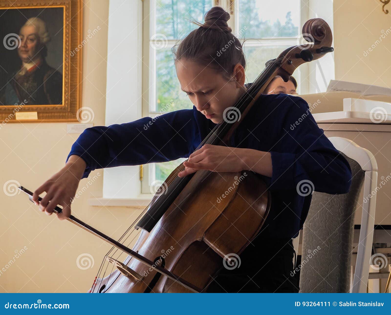 Girl Playing the Cello. Saint-Petersburg. Spring 2017 Editorial Photo ...