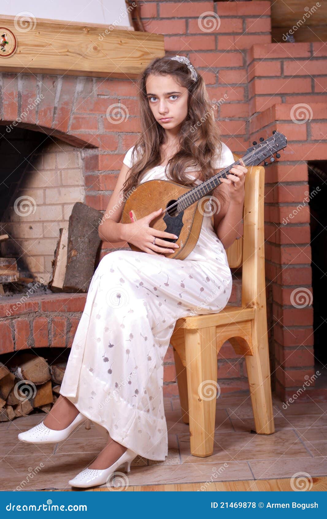 Girl playing on Mandolin stock photo. Image of mandolin - 21469878