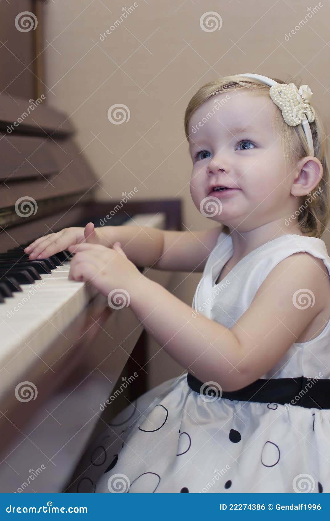 GIRL PLAYING PIANO stock photo. Image of cute, smiling - 22274386