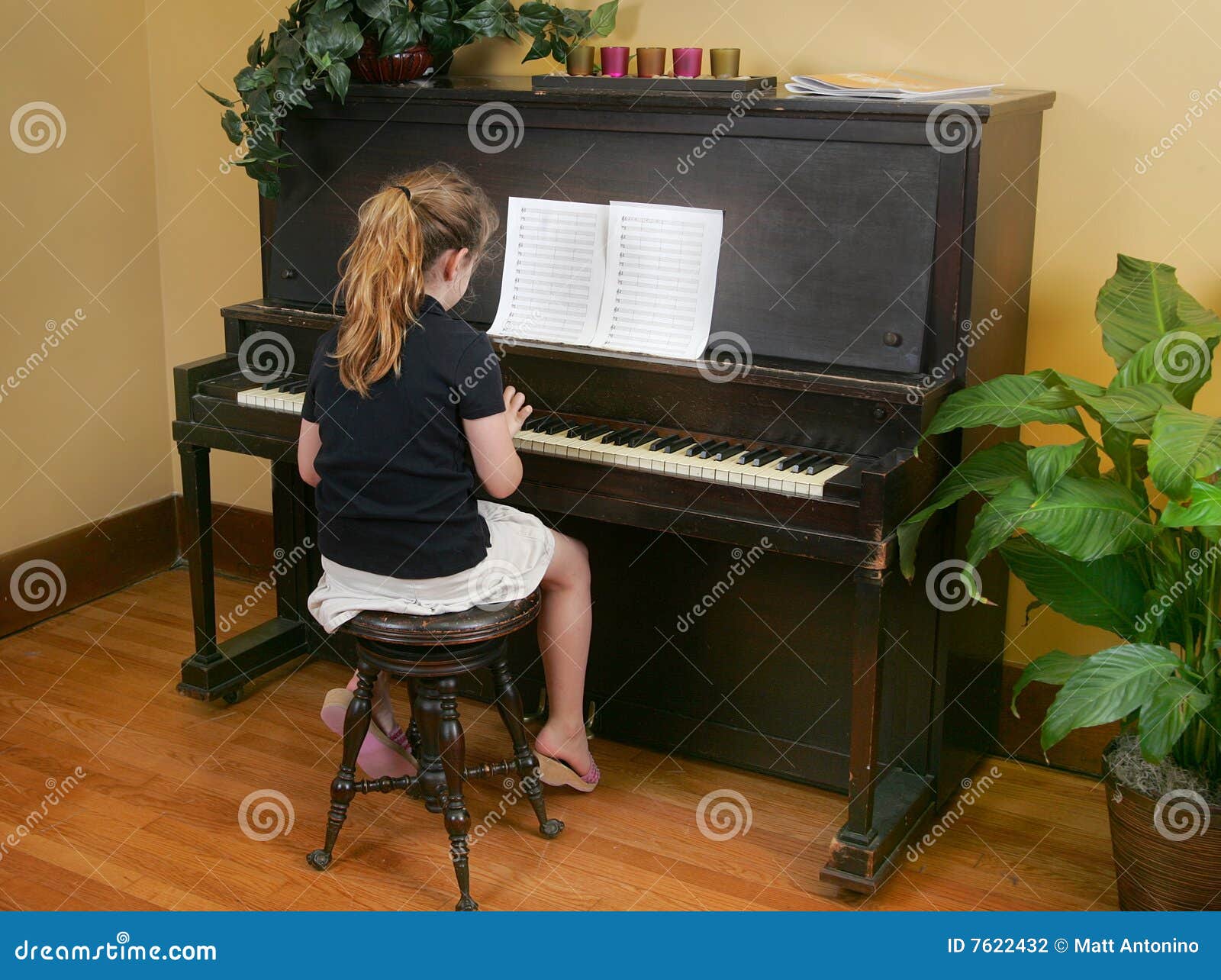 Girl playing piano stock photo. Image of musician, instrument - 7622432