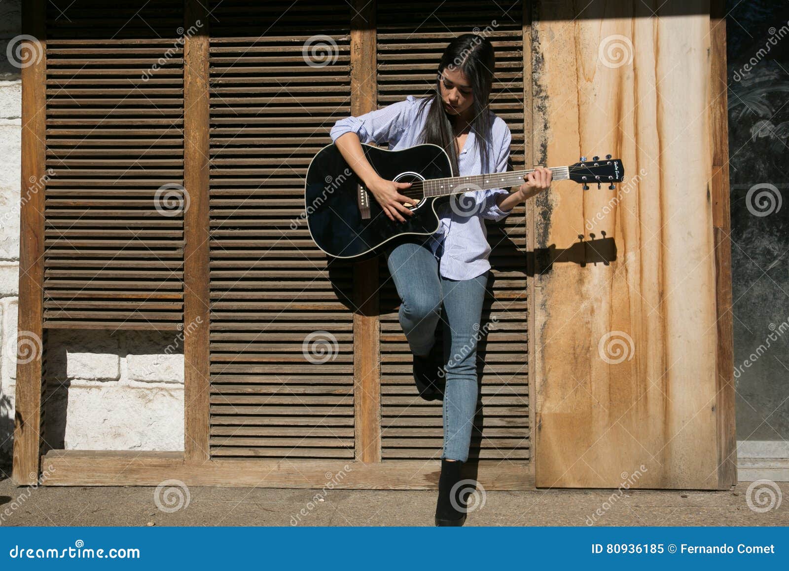 Girls With Guitar Photography