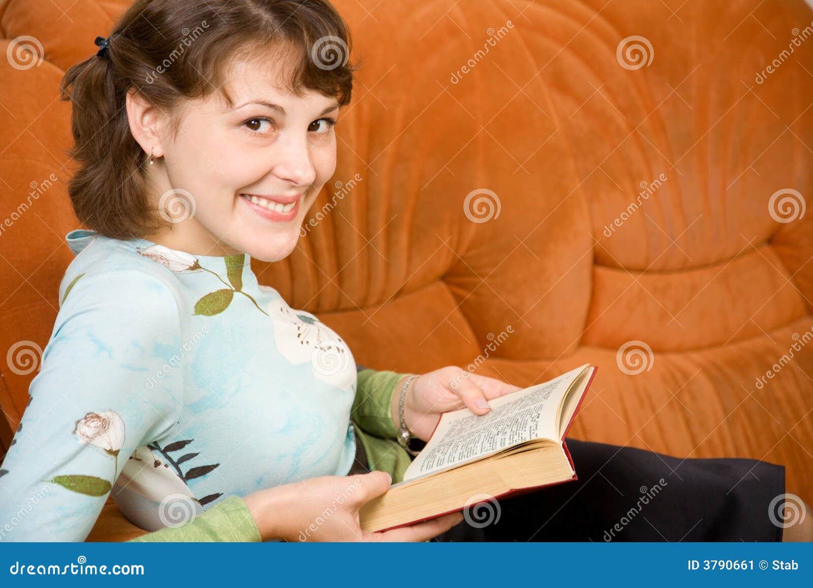 Girl reading book stock image. Image of book, activity - 3790661