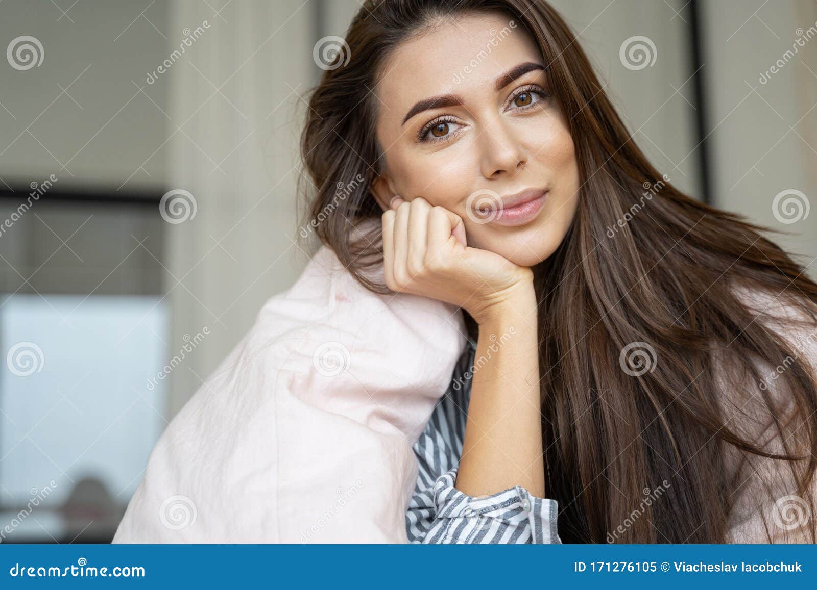 Girl Resting Her Chin On Her Hand Stock Image Image Of Bedroom Calm