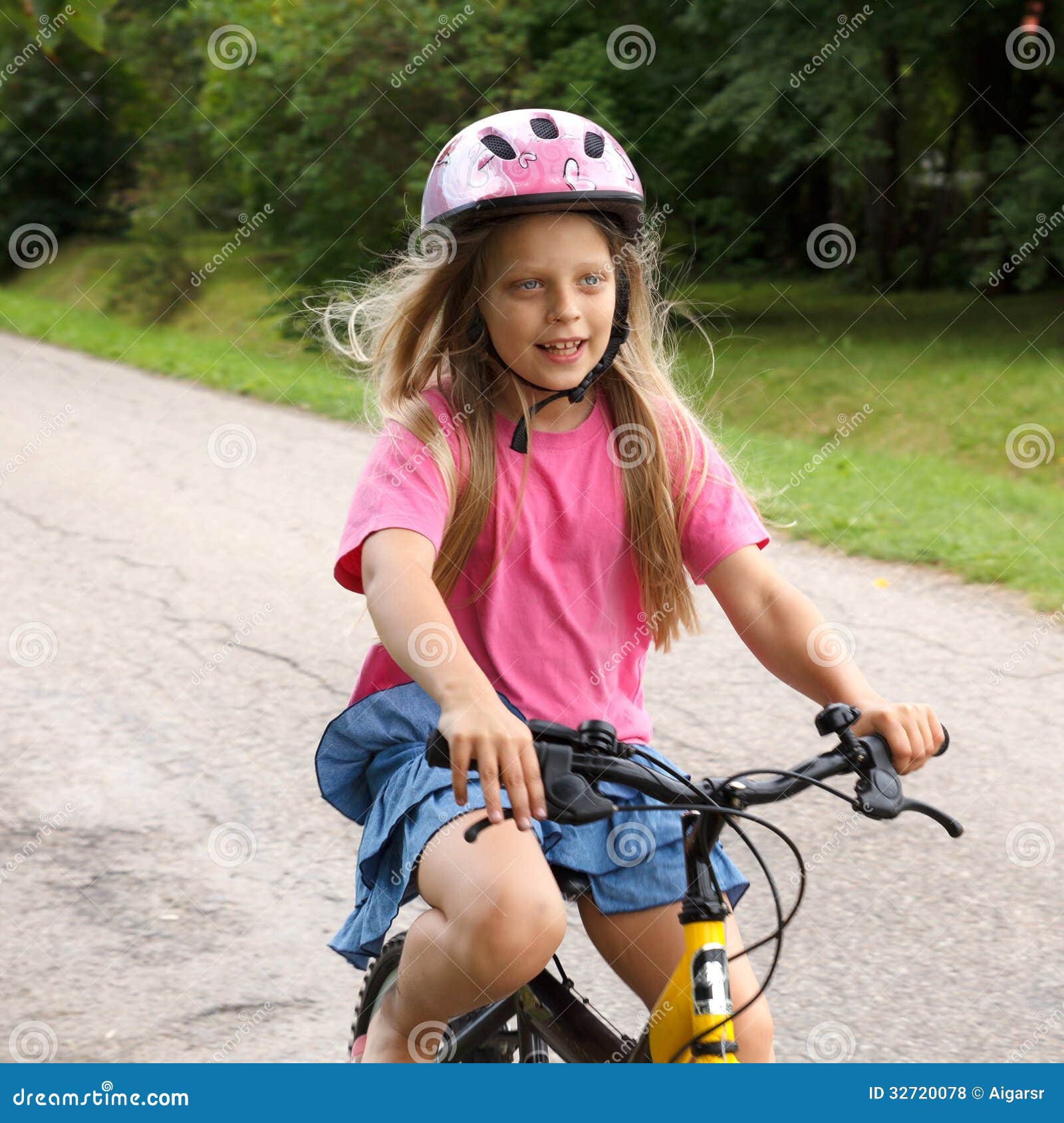 Girl rides a bicycle stock photo. Image of cute, small - 32720078