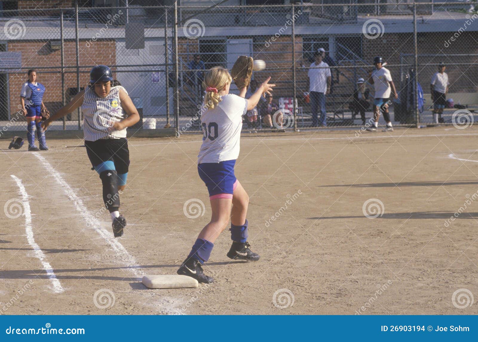 Girl running to base editorial stock image. Image of states - 26903194