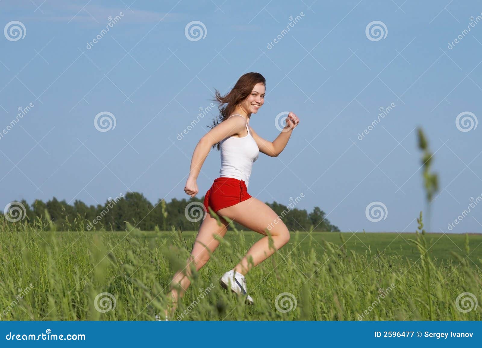 The girl runs stock image. Image of people, athletic, practicing - 2596477
