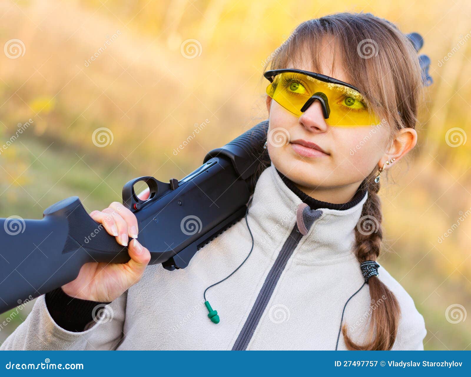 Girl with a shotgun stock image. Image of brown, hair - 27497757
