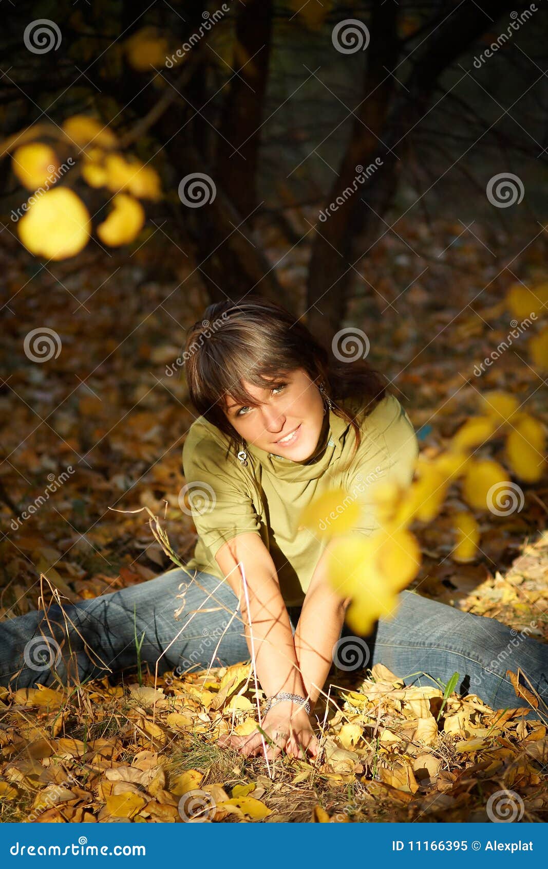 Girl Sit on Ground in Autumn Park Stock Image - Image of woman, outdoor ...
