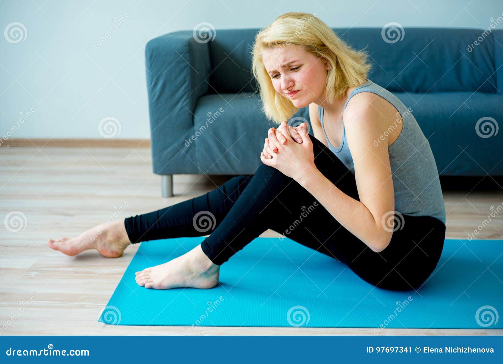 Girl sprained her leg stock image. Image of sprain, injured - 97697341