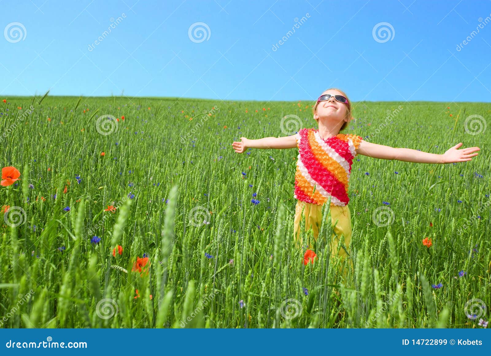 Girl stay at green field stock image. Image of nature - 14722899