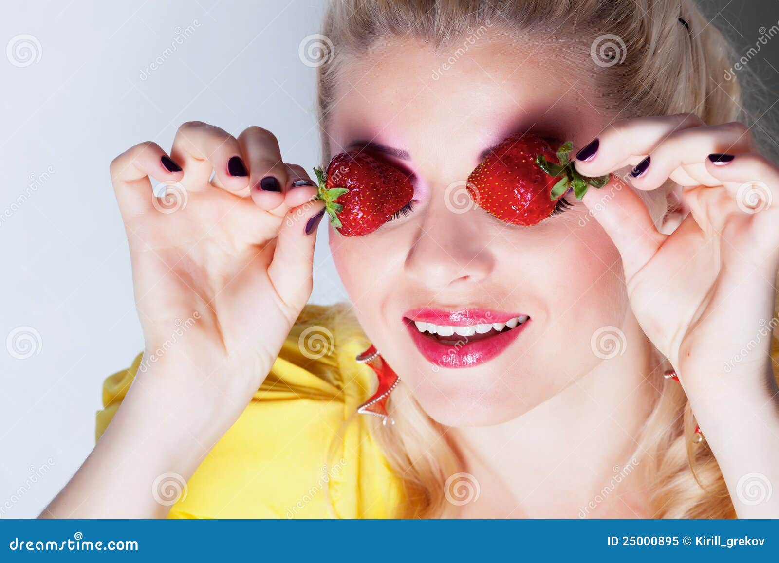 Girl with strawberry stock image. Image of fashion, diet - 25000895