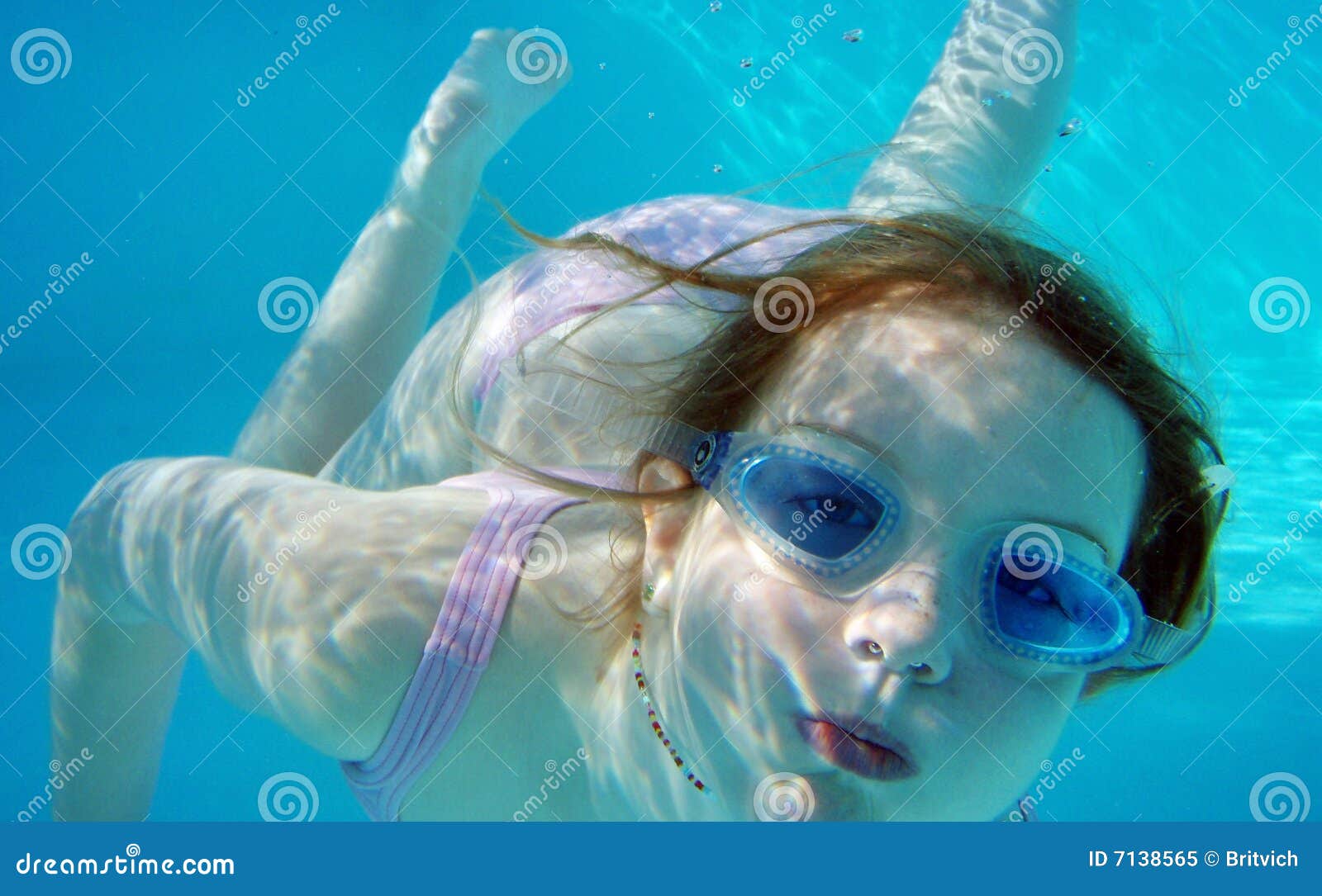 Girl swimming underwater stock image. Image of competition - 7138565