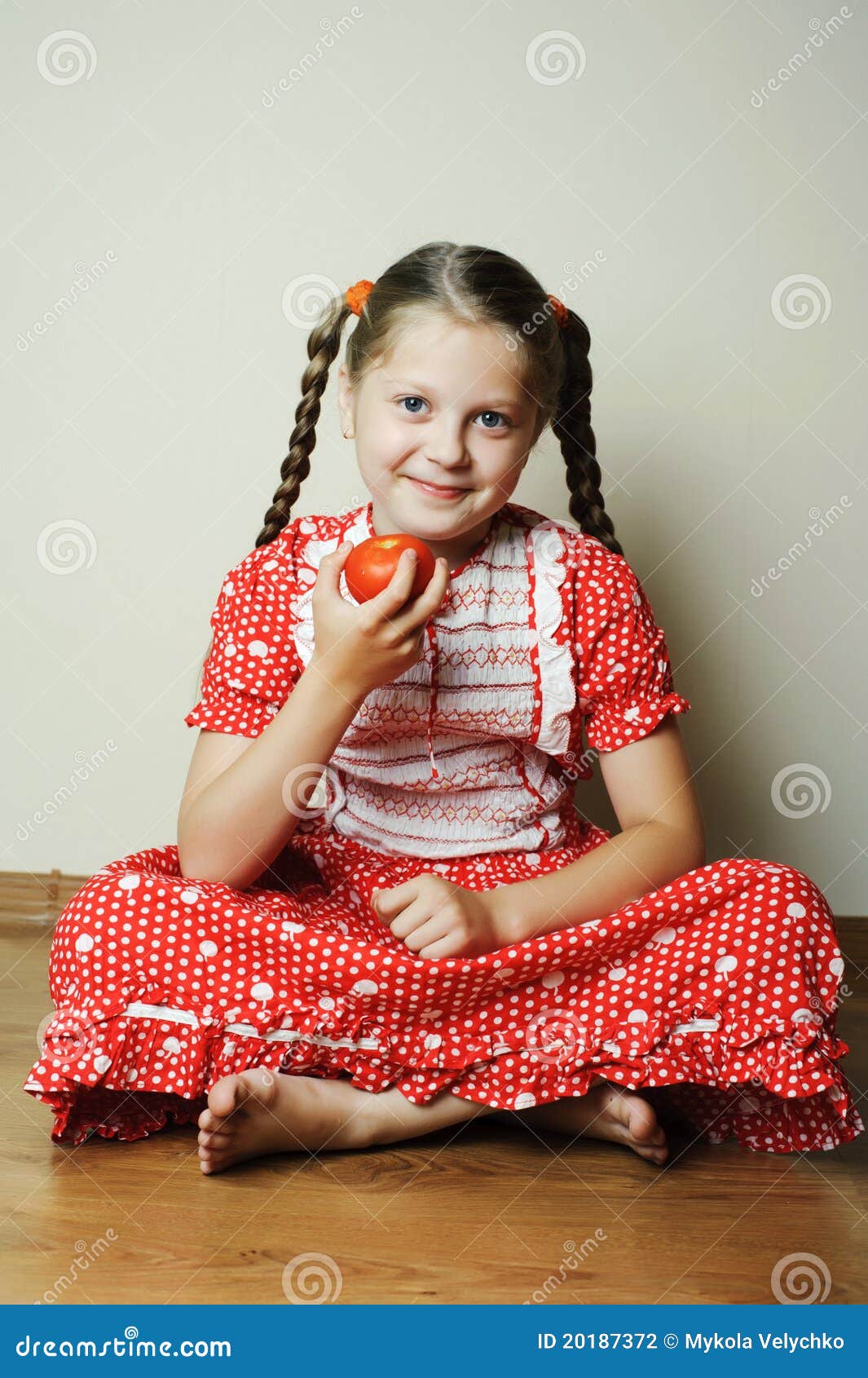 Girl with tomato stock photo. Image of healthy, person - 20187372
