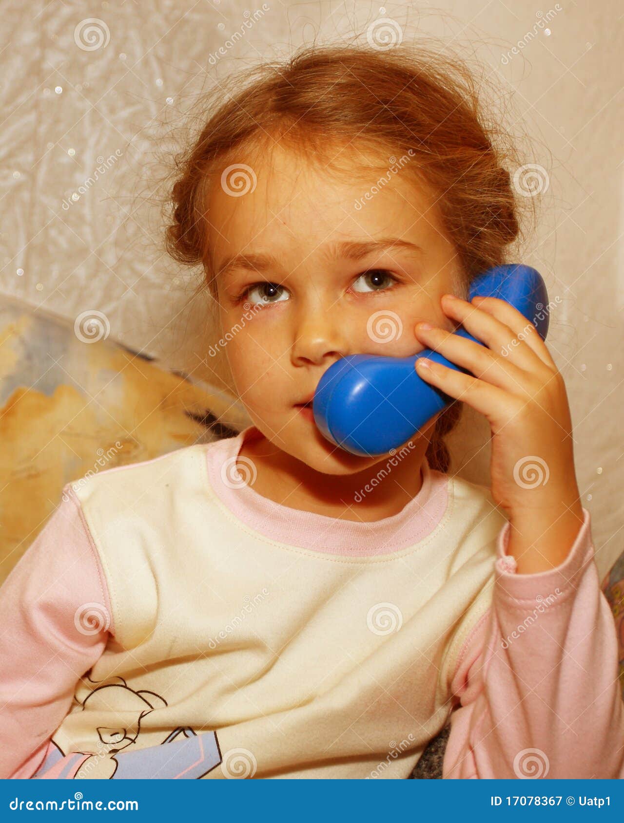 Girl with toy phone stock image. Image of hairdress, play - 17078367