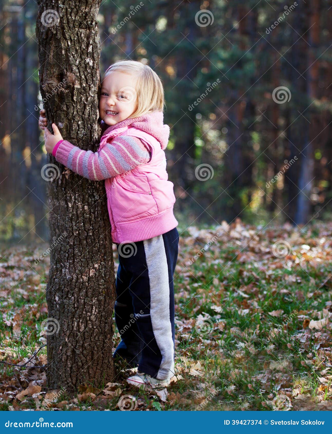 Girl tree hug stock photo. Image of autumn, girl, child - 39427374