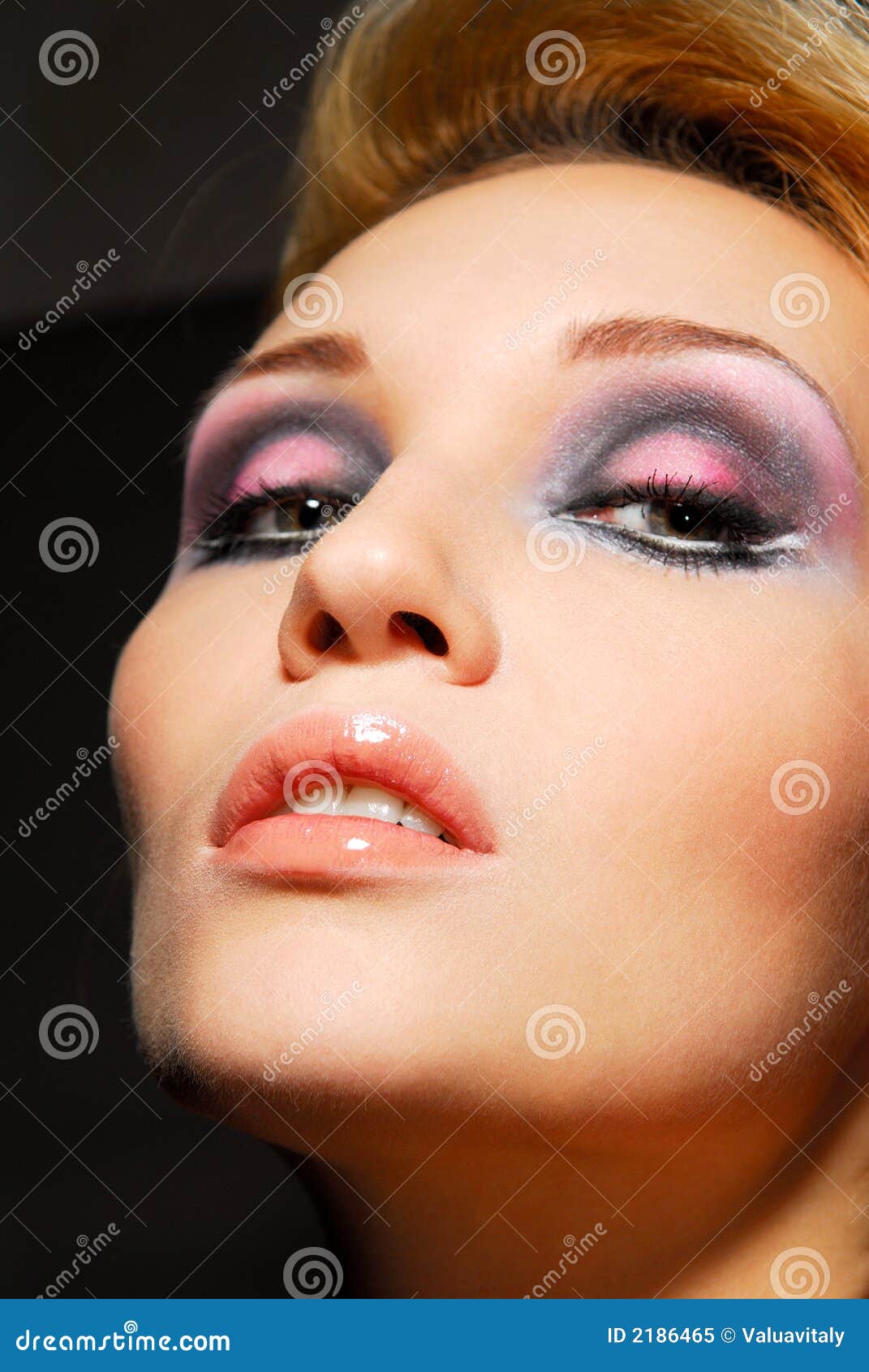Girl Wiht Tempting Look & Stock Image - Image of pearl, elegance: 2186465