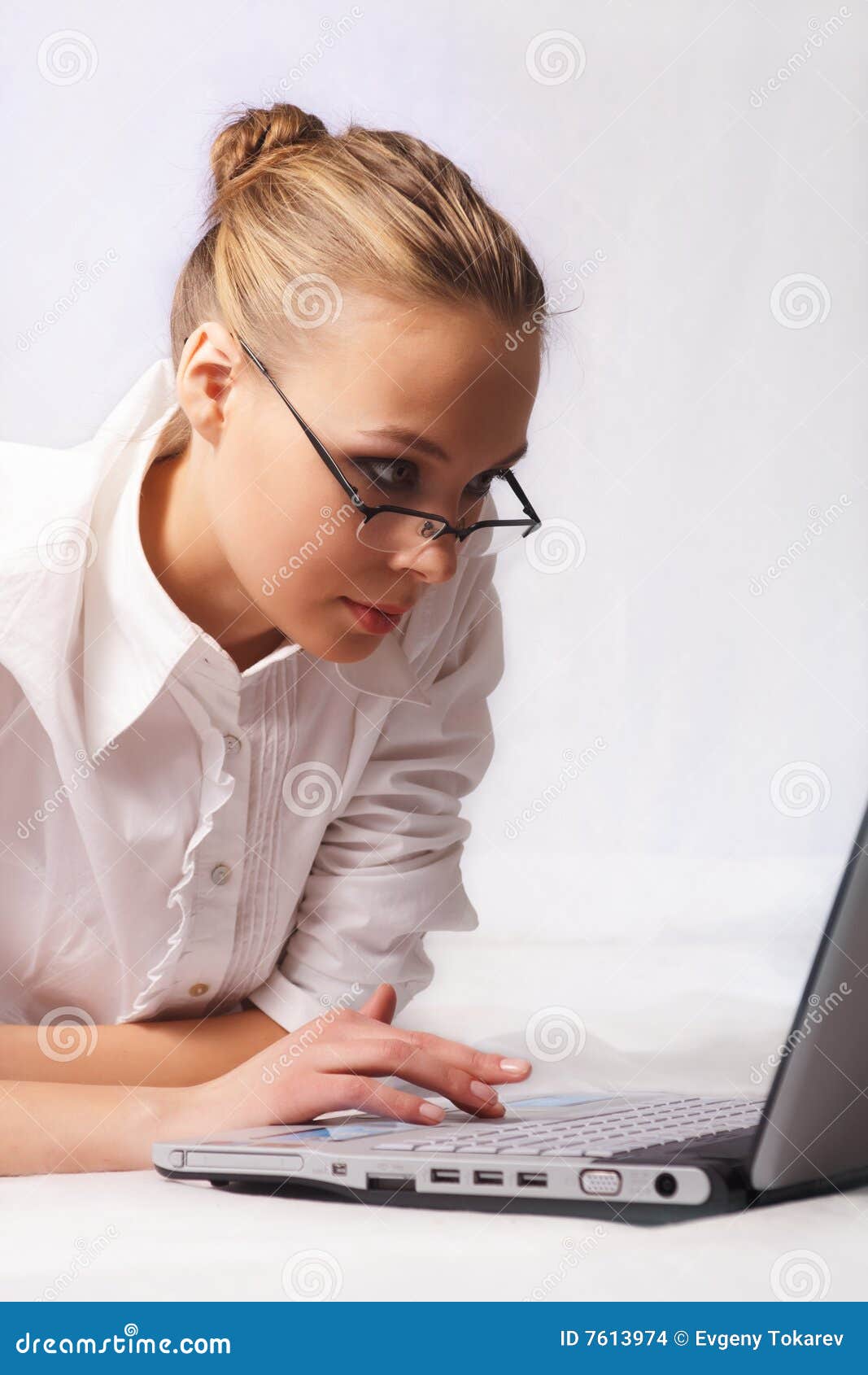 Girl writing e-mail stock photo. Image of homework, positivity - 7613974