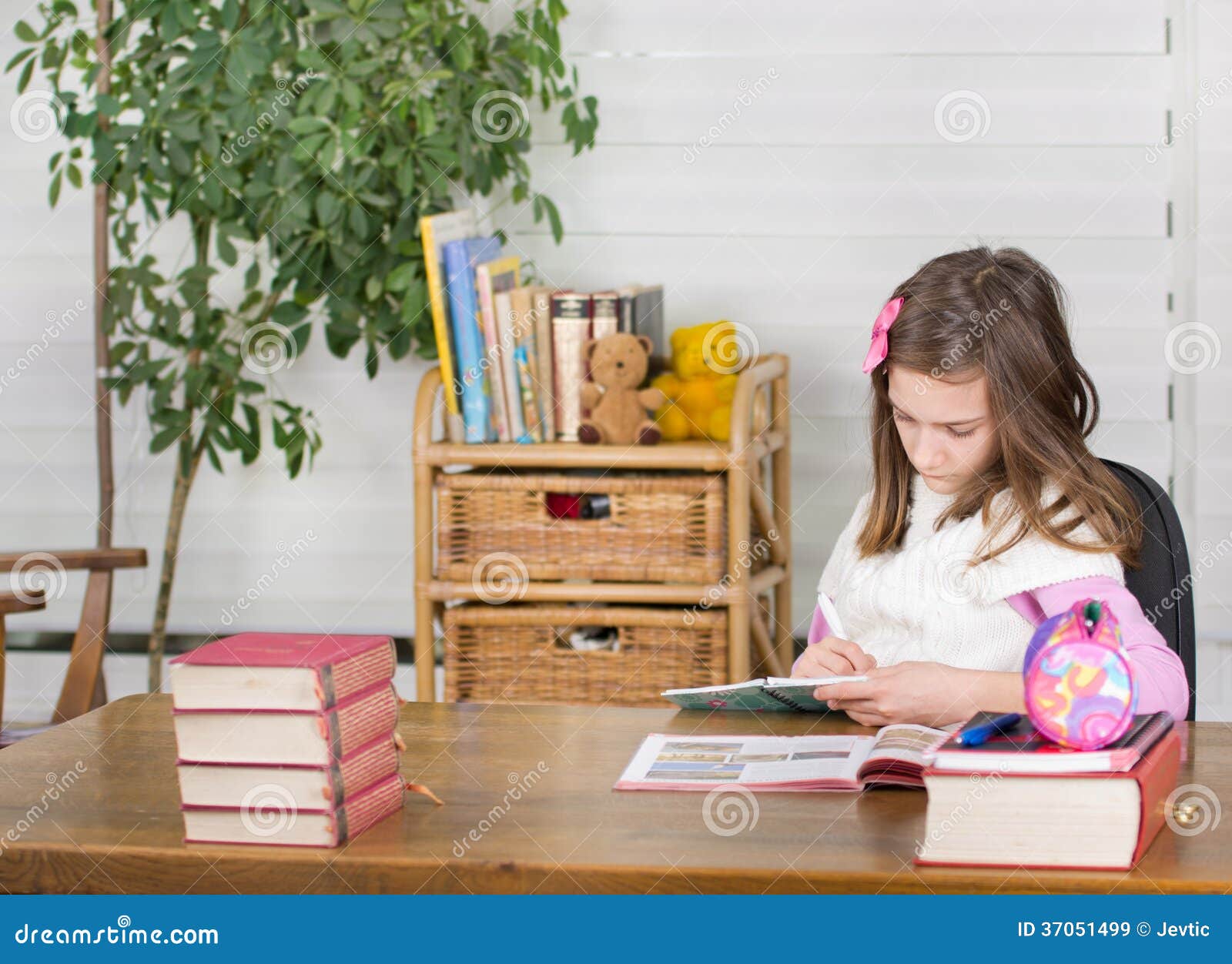 Girl writing in notebook stock image. Image of beautiful - 37051499