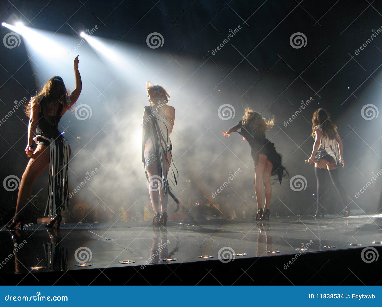 Girls Aloud concert editorial stock image. Image of smoke - 11838534