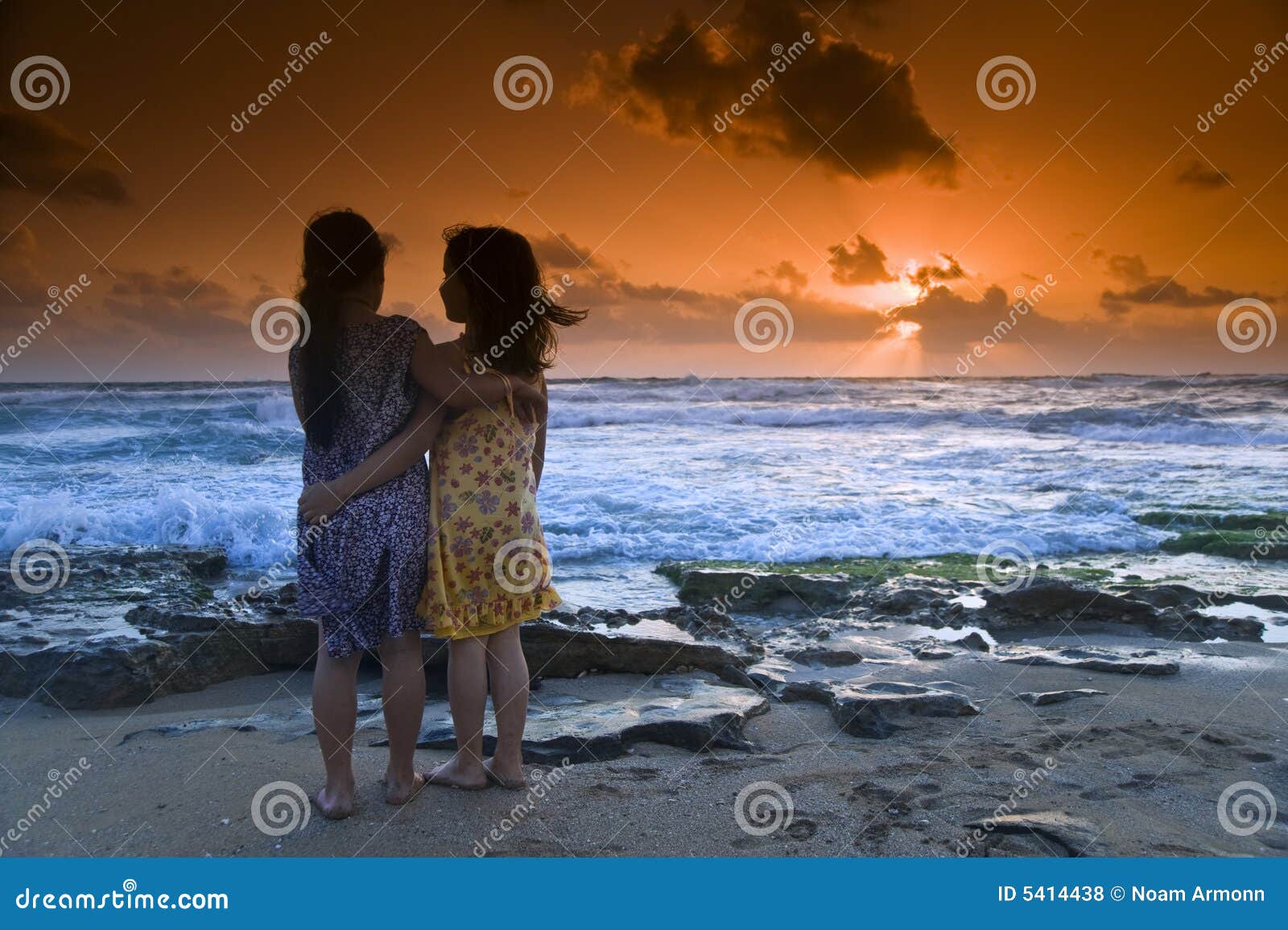 Girls beach sunset stock photo. Image of love, leisure - 5414438