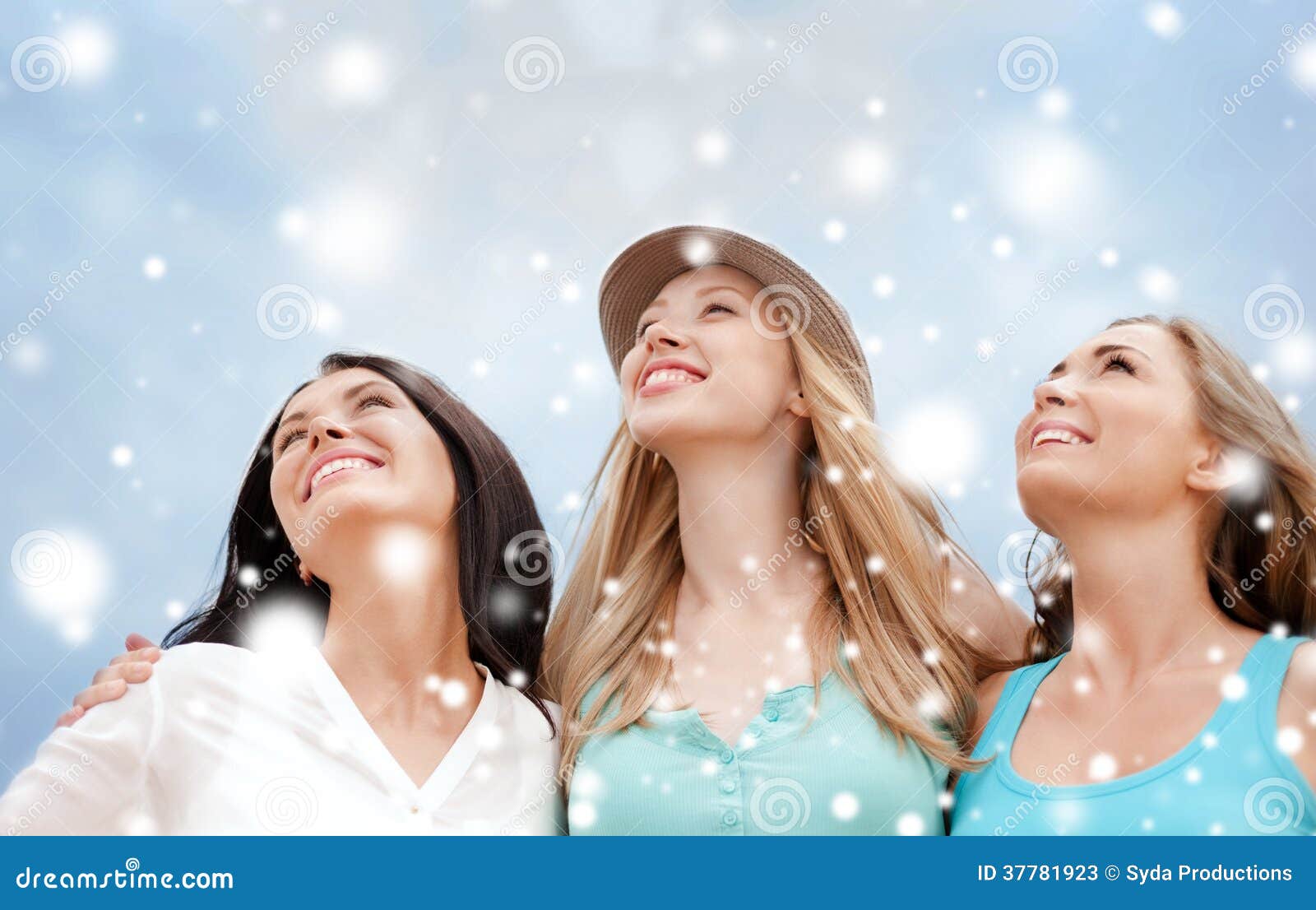 Girls Looking Up in the Sky Stock Image - Image of resort, resting ...