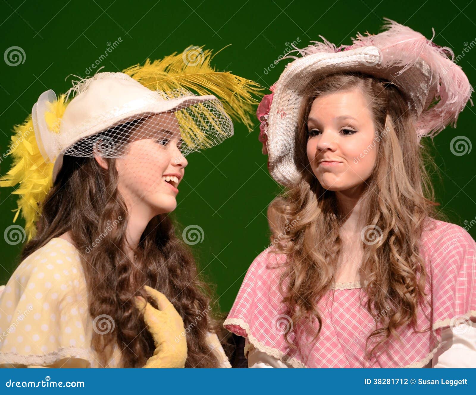 Girls in a School Play editorial photography. Image of acting - 38281712