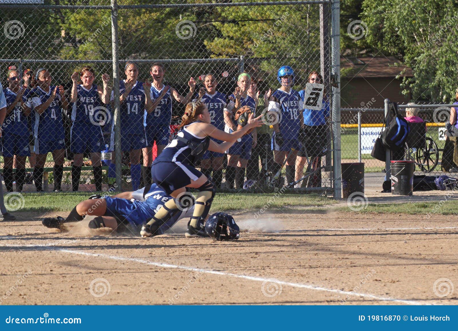 Girls Softball editorial image. Image of competition - 19816870