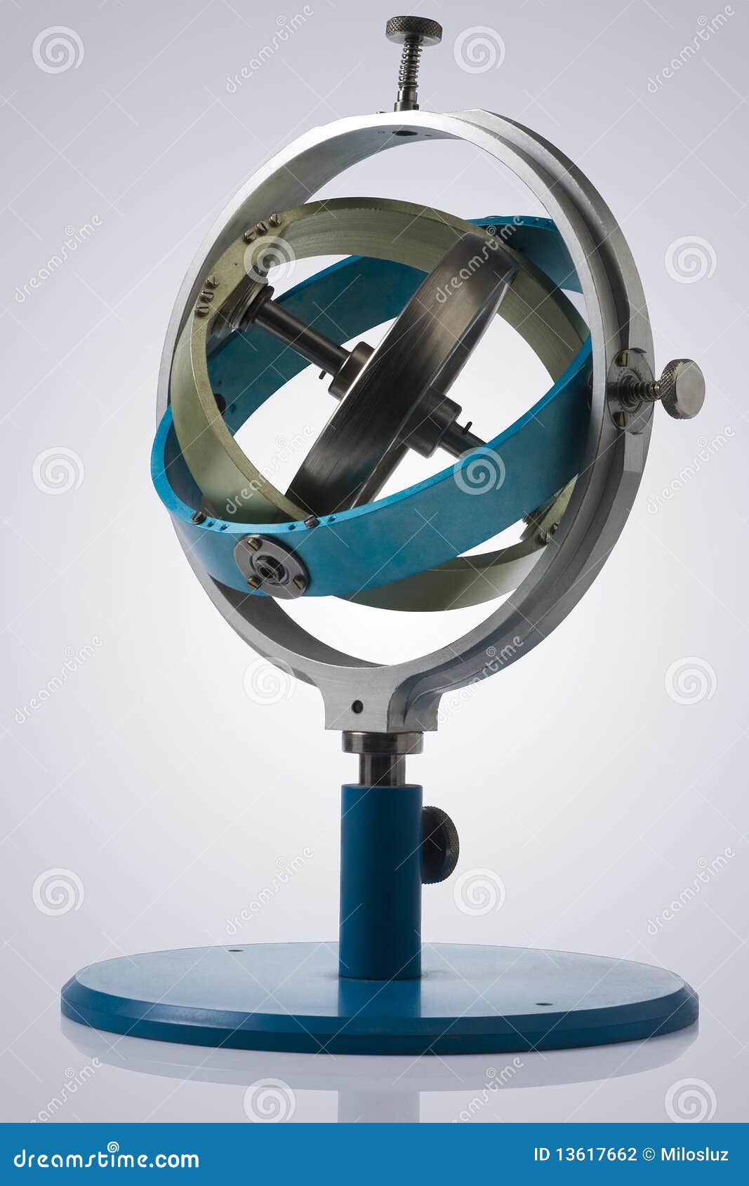 Giroscopio fotografia stock. Immagine di strumento, meccanismo - 13617662
