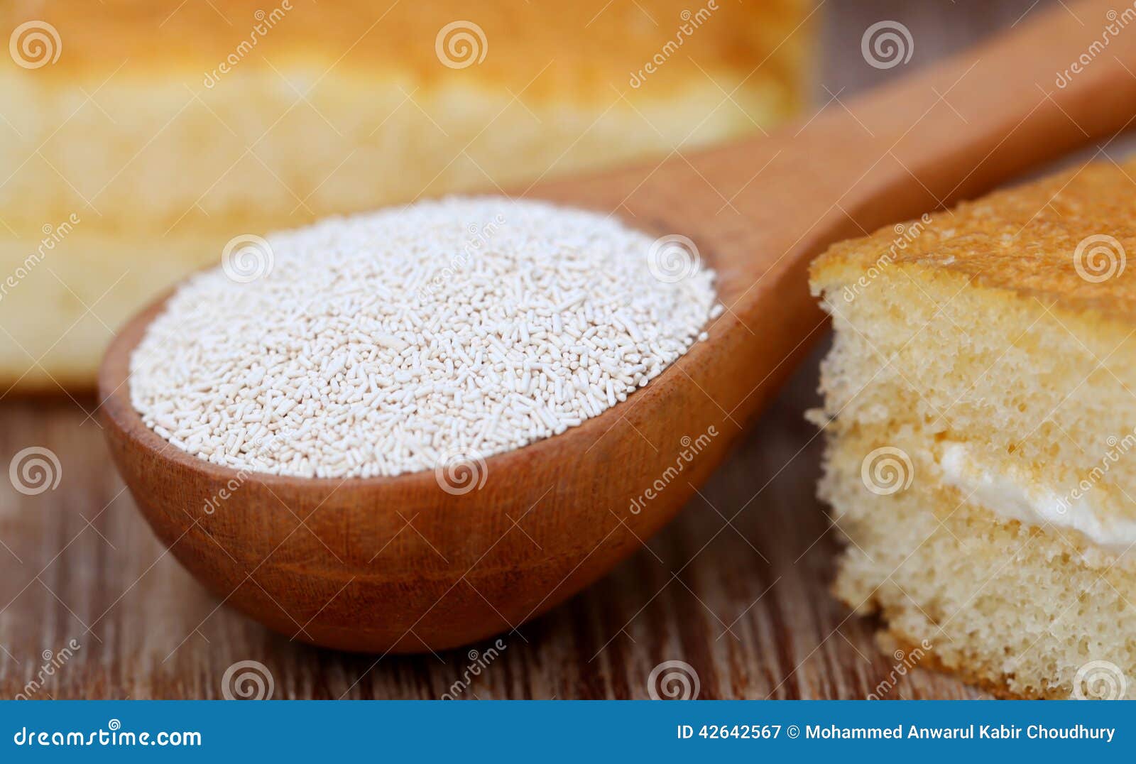 Gist met brood stock afbeelding. Image of brood, textuur - 42642567