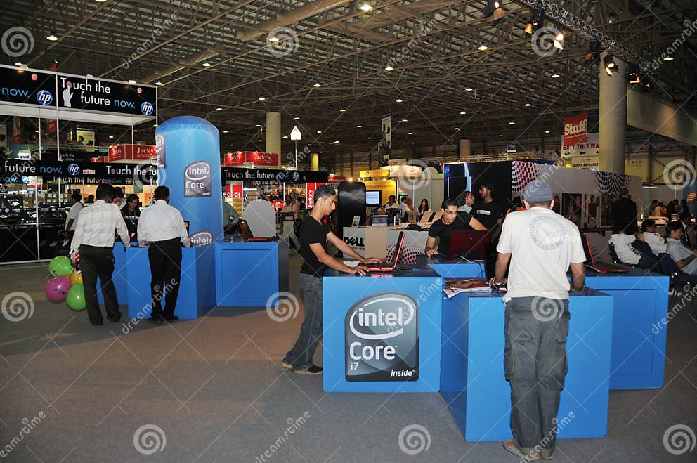 GITEX 2009 - Intel Corner editorial stock image. Image of line - 11466294