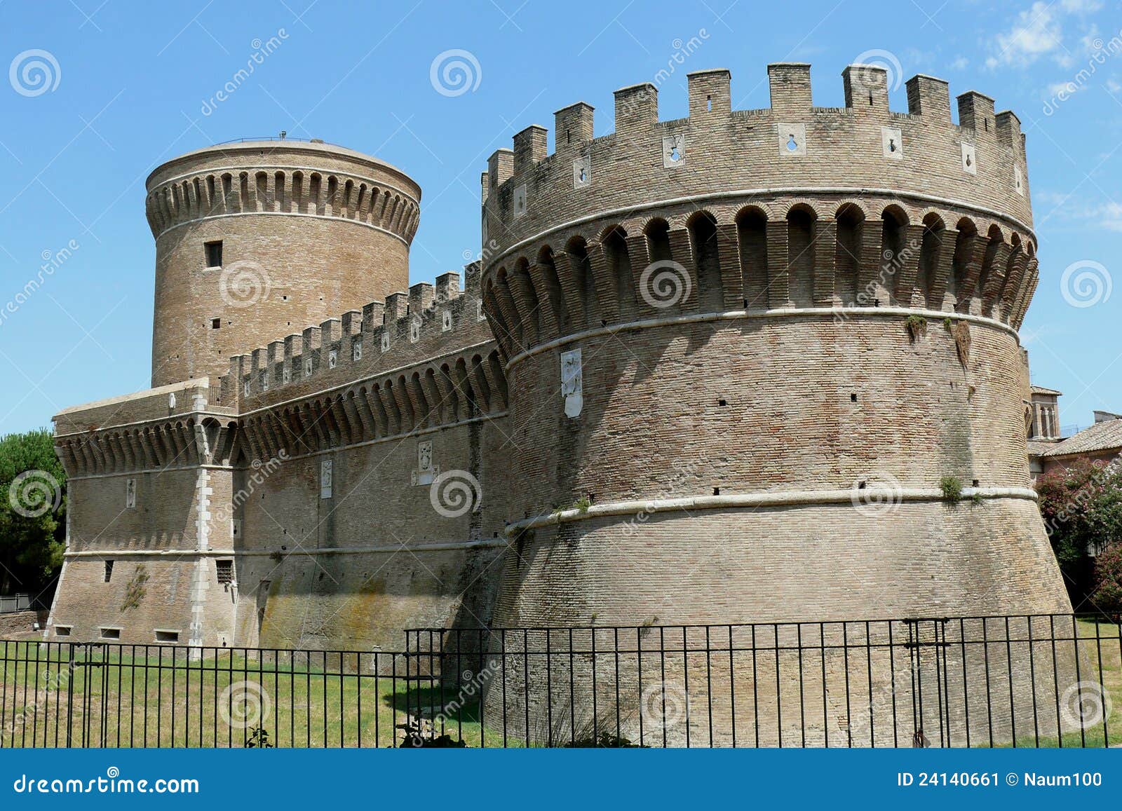 Giulius II Castle in Rome stock image. Image of historical - 24140661