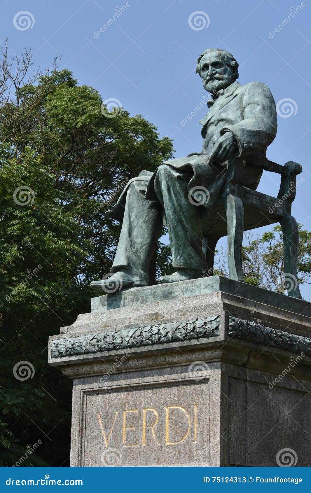 Giuseppe Verdi Statue in Busseto Stock Image - Image of square, roncole ...