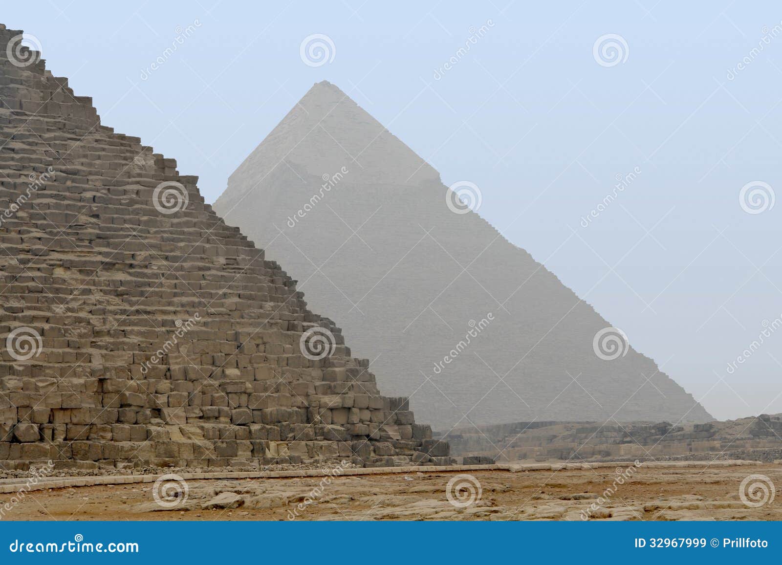 Giza Necropolis stock image. Image of site, scenery, flour - 32967999