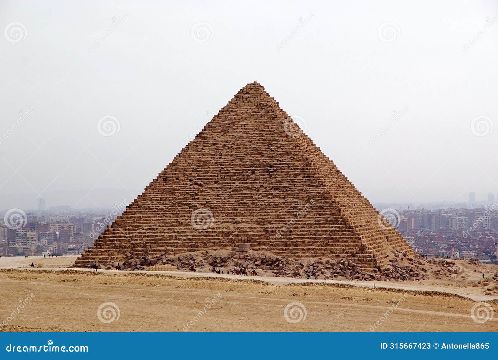 The Giza Pyramid Complex in Giza, Egypt Stock Image - Image of desert ...