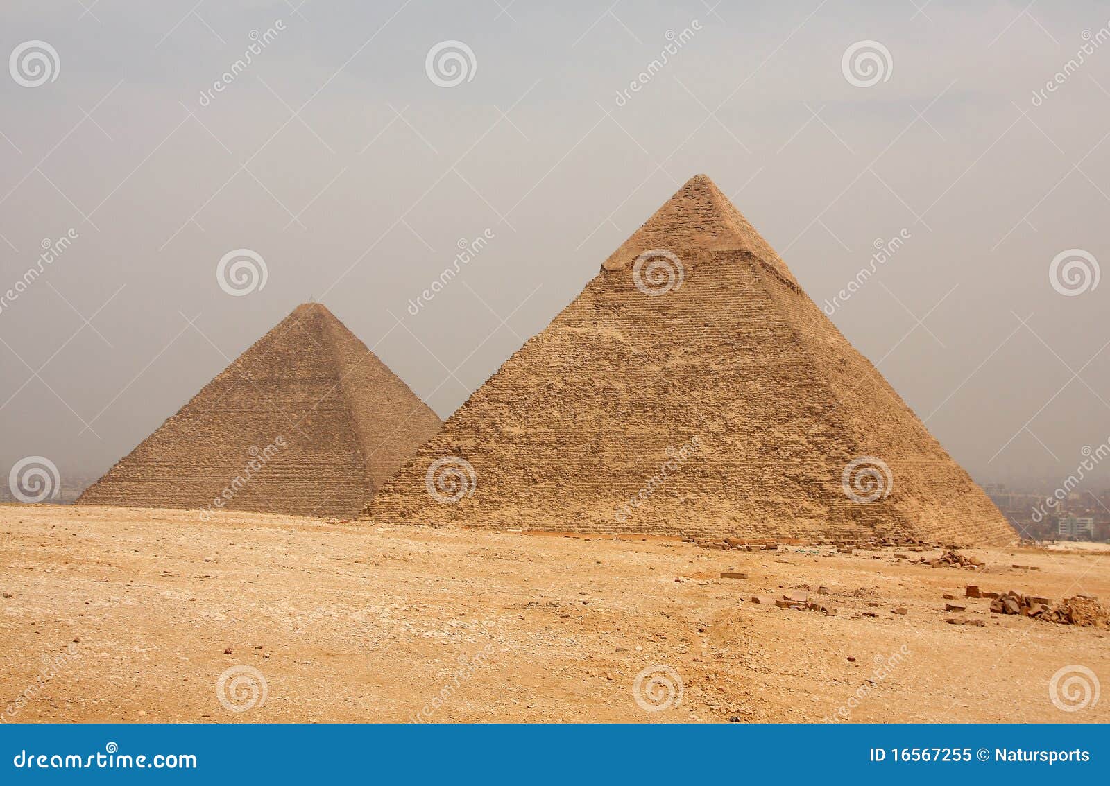 Giza pyramider fotografering för bildbyråer. Bild av turism - 16567255