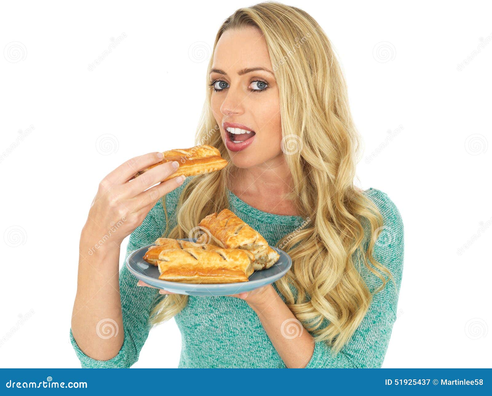 Glückliche Junge Frau Mit Wurst Rolls Stockbild - Bild von büfett ...