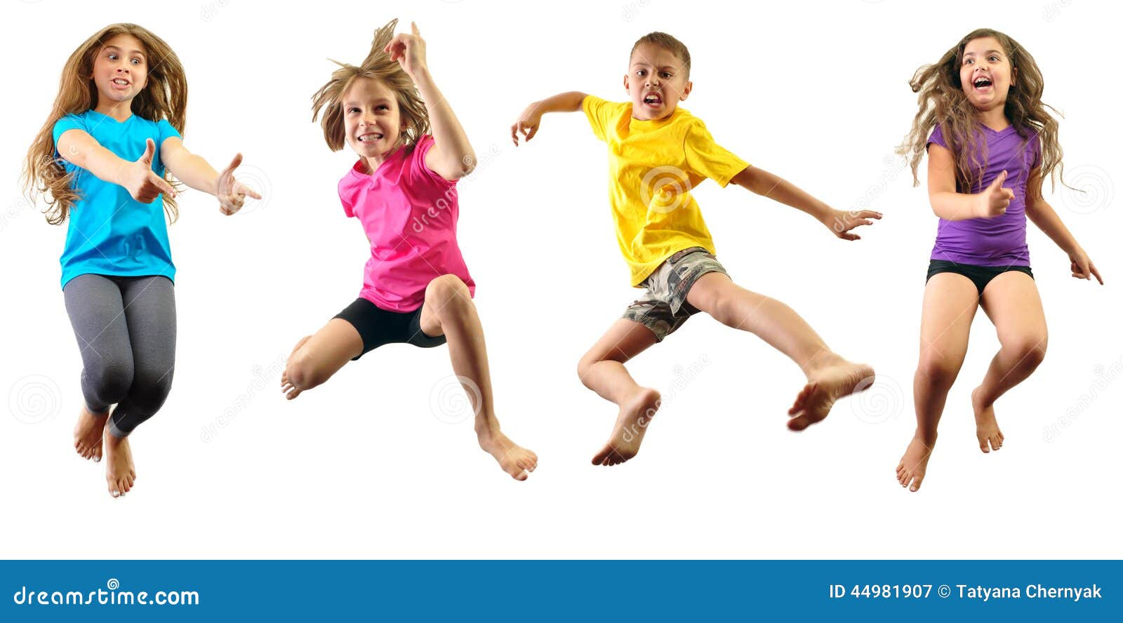 Glückliche Trainierende Und Springende Kinder Stockbild - Bild von ...