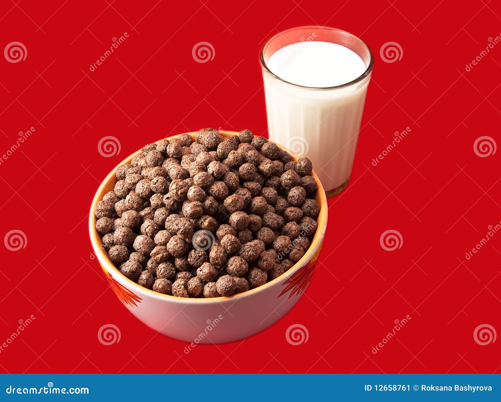 Glace Avec Des Billes De Lait Et De Chokolate Image stock - Image of ...