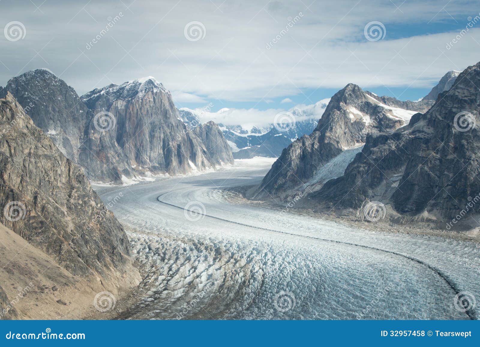 Glaciar En Denali (el Monte McKinley) Foto de archivo - Imagen de cubo ...