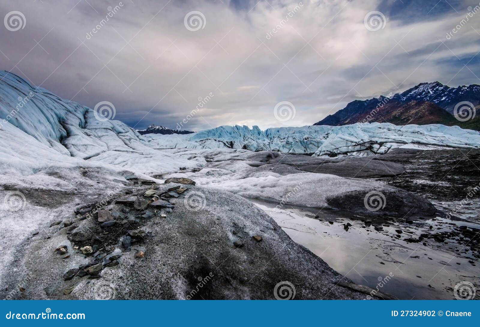 Glaciar Y Montañas De Matanuska Foto de archivo - Imagen de color ...