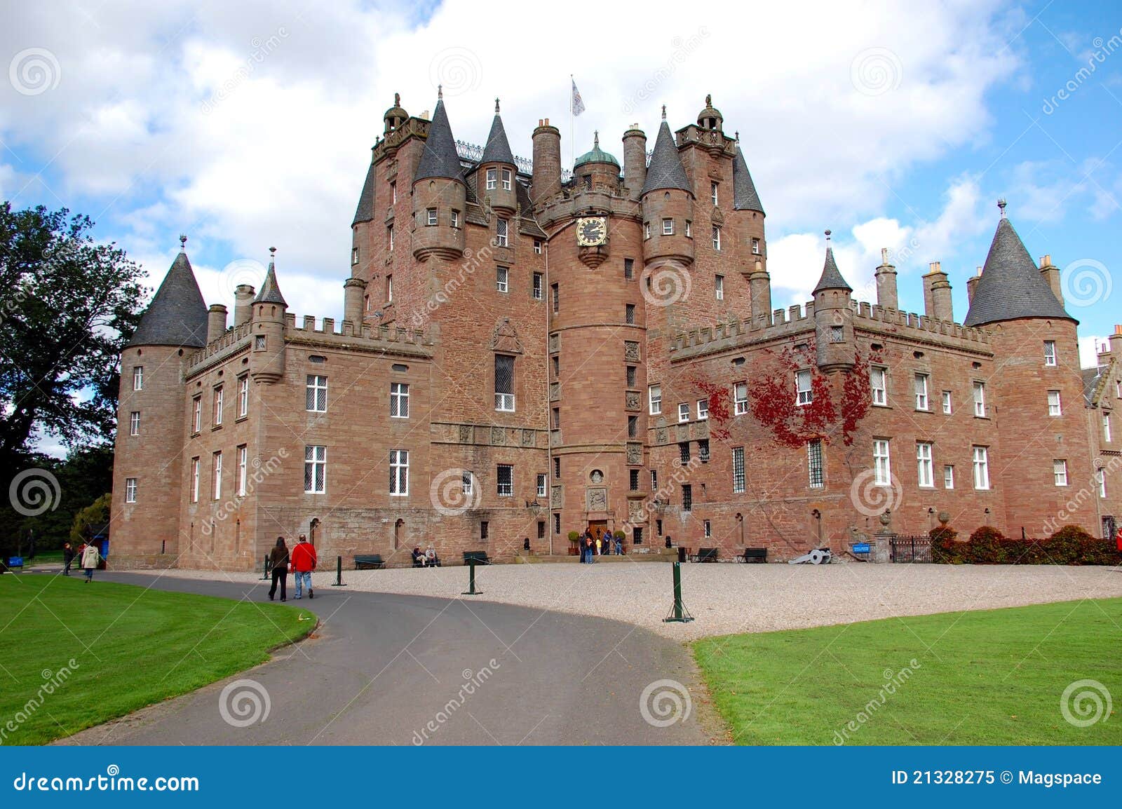 Glamis Castle, Scotland stock image. Image of monument - 21328275